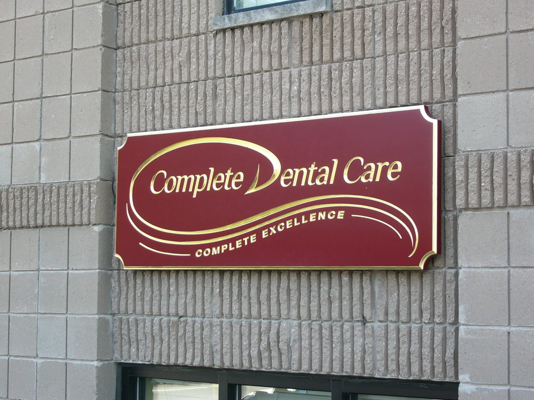 Complete Dental Care - Metro Sign & Awning