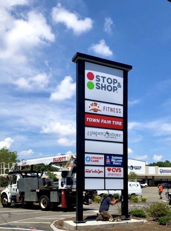 Shop & Shop Plaza – Braintree - Metro Sign & Awning